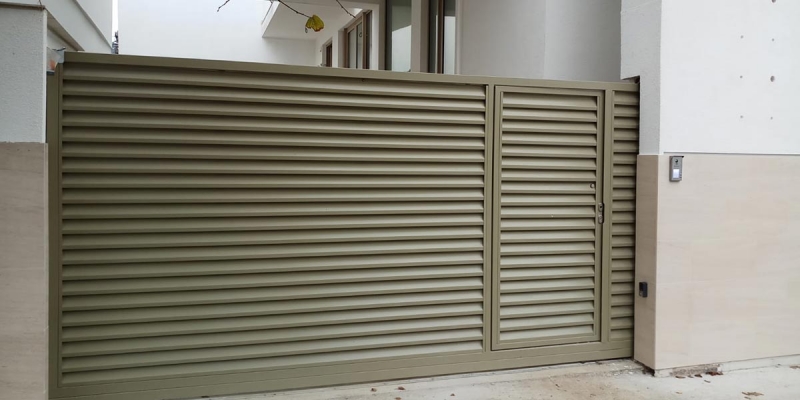 Modele Porti Metalice - Garduri si porti MODERNE si REZISTENTE